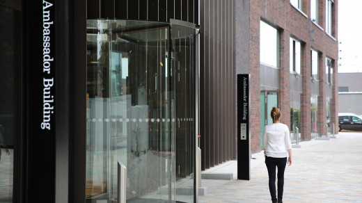 Retail Wayfinding - Signage Design for Shopping Centres & Department ...