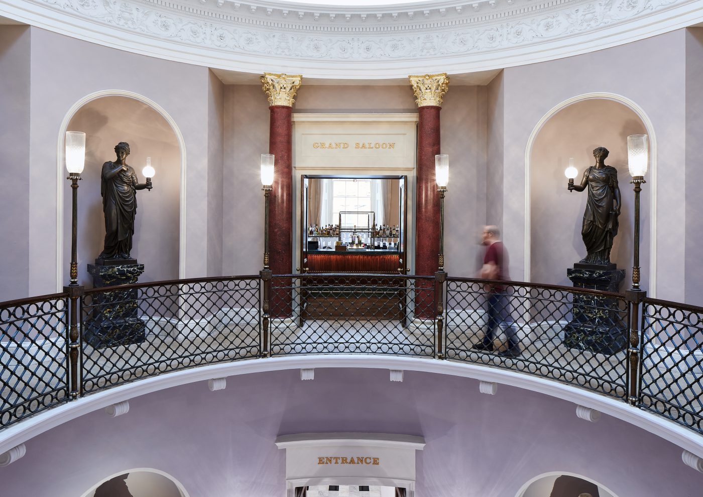 Theatre Royal Drury Lane – Wayfinding and signage - Endpoint